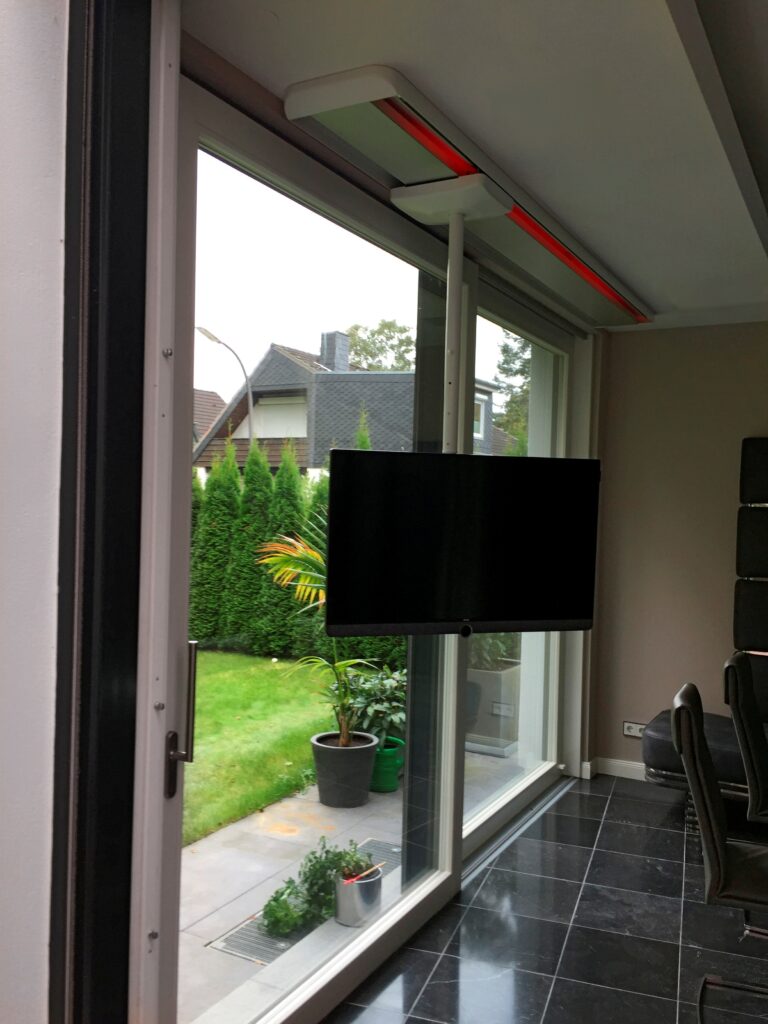 Gallery | ScreenTrain® | Mobile TV ceiling mount